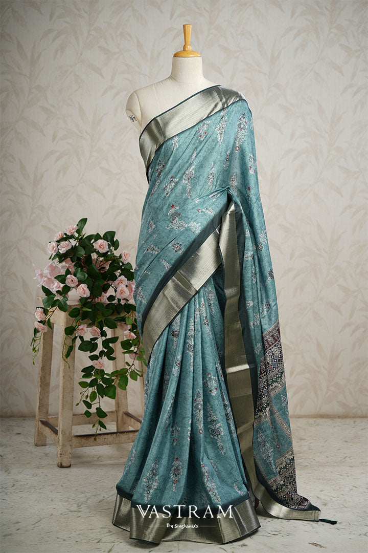 Shop Elegant Sarees Online in India | Shop Vastram